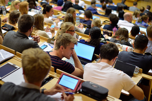 ハーバード、スタンフォードのビジネススクール卒業生が明かす、勉強以外に学んだ最も重要なこと