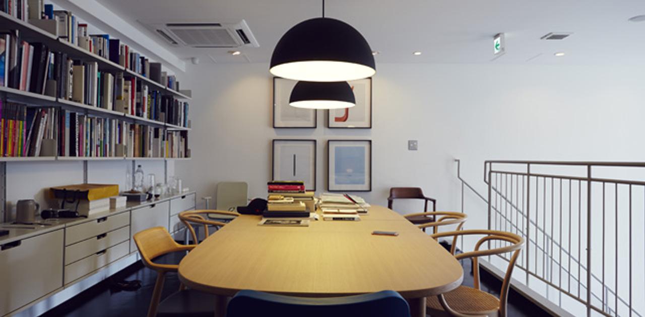 INFOBARに見る、“デザインがうまれる空間” | ギズモード・ジャパン