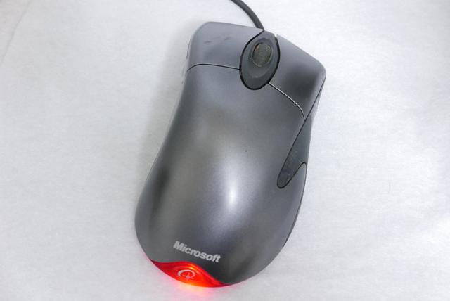 あの伝説のマウス｢Microsoft Intellimouse 3.0｣が21世紀に蘇る | ギズモード・ジャパン