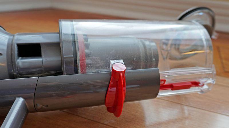 Dyson Cyclone V10レビュー：ついにコードあり掃除機の代わりとなるか | ギズモード・ジャパン