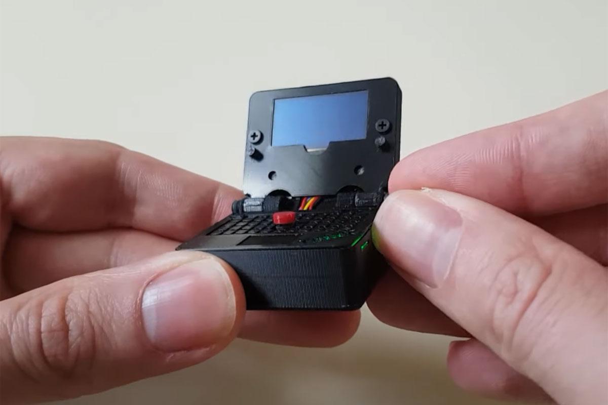 ちっちゃ！ 本当に動くミニマムThinkPad、その名も「ThinkTiny」 | ギズモード・ジャパン