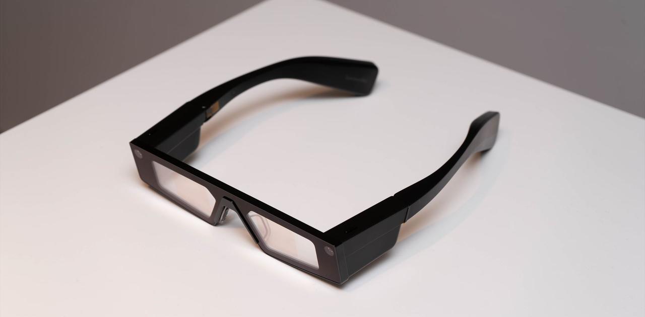 SnapchatのARグラス｢Spectacles｣は、小型・軽量・フルワイヤレス。一般販売はいつはじまるんだろ？ | ギズモード・ジャパン