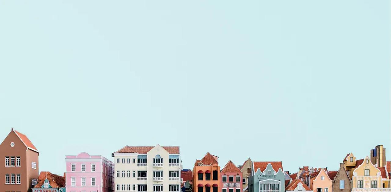 ウェス・アンダーソンぽい世界を堪能 ｢AWA｣の写真展が日本に上陸 | ギズモード・ジャパン