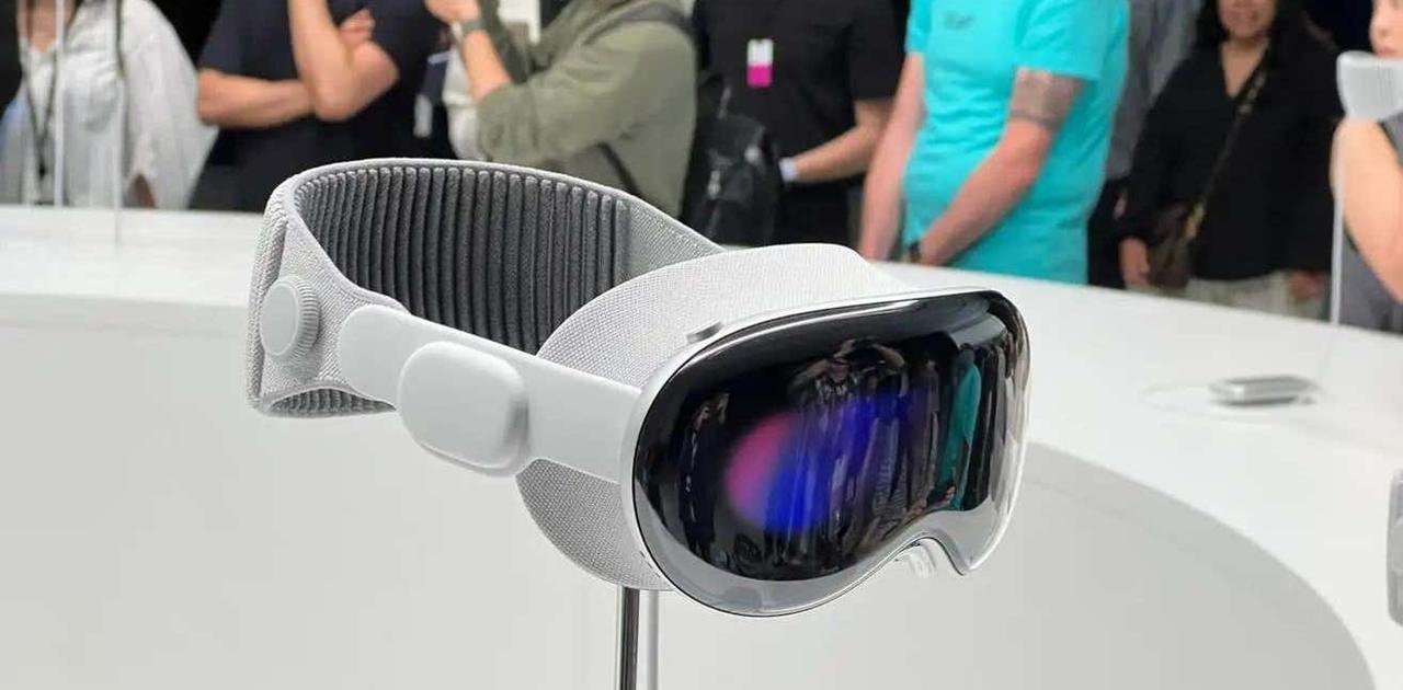 Vision Proは完全予約制。店舗での測定とテストが必要らしい | ギズモード・ジャパン