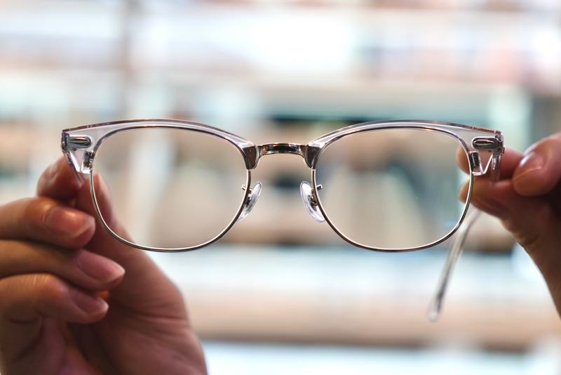 老眼は他人事じゃない。AIを使った遠近両用メガネで世界が変わった話 | ギズモード・ジャパン