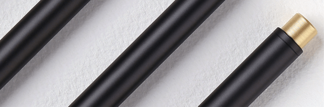 レス・イズ・モアを体現。素材の良さで勝負したシンプル仕立てのフルチタン高級ボールペン｢TP1-V2｣を使ってみた | ギズモード・ジャパン