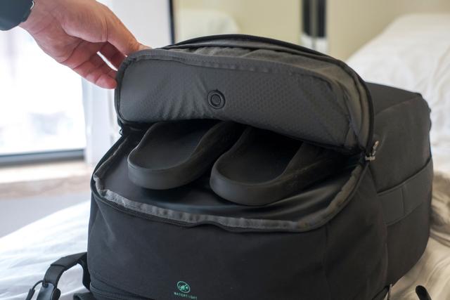 手ぶらの良さを再認識。大容量45Lの防犯バックパック｢TRAVLO｣で海外旅行を楽しんでみた | ギズモード・ジャパン