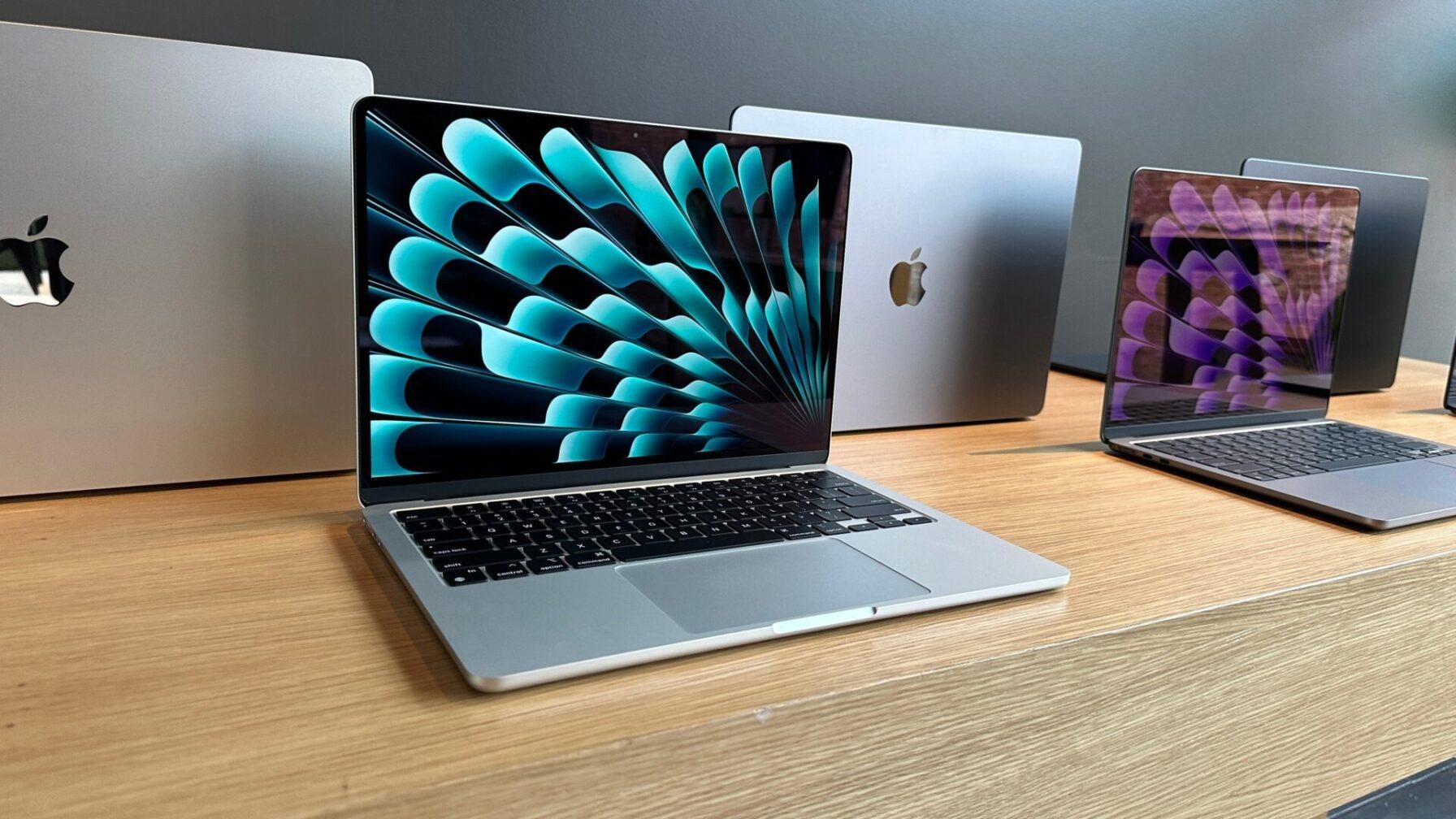 未来のMacBookは画面が回転してカメラが取り外せる 未来のMacBookは画面が回転してカメラが取り外せる