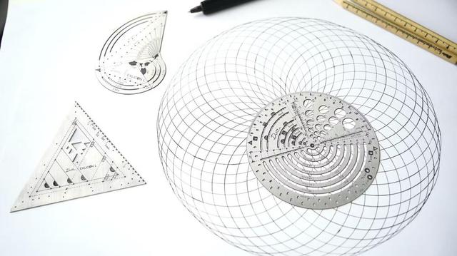 計算いらずで黄金比を完全制覇。美しいデザインを手軽に描ける｢EXLICON L｣ | ギズモード・ジャパン