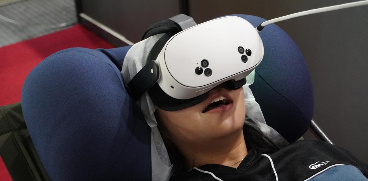 巷で流行りの｢VR睡眠｣って知ってる？ “V睡”専用のまくらが登場です | ギズモード・ジャパン