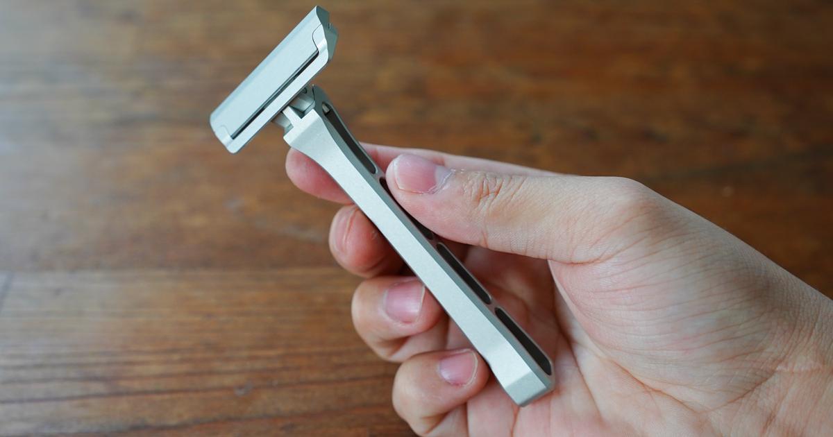 1枚刃カミソリの使い心地やいかに？ スタイリッシュなアルミシェーバー「High Proof Razor」を試してみた | ライフハッカー・ジャパン