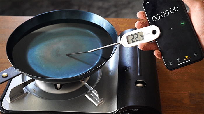 高い熱伝導率で料理の腕が1段上がりそう！ 使いやすさも考慮された本格鉄フライパン「JUNTETSUとTETSU」を使ってみた | ライフハッカー・ジャパン