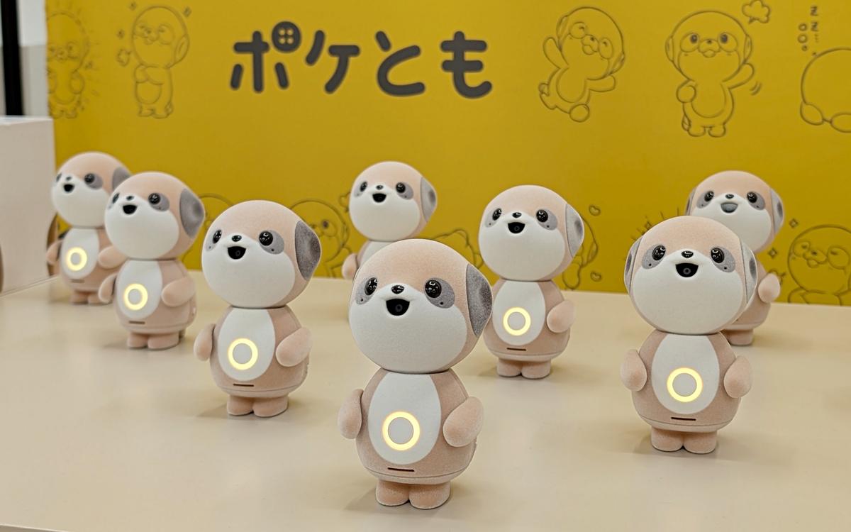 シャープのAIロボット「ポケとも」は家族の一員を狙う。「ロボホン」開発で培った知見活かす | Business Insider Japan