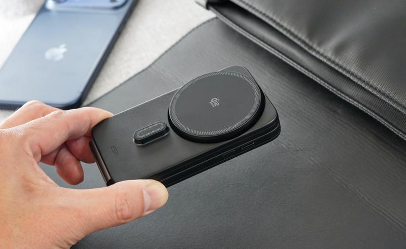 「スマホのバッテリー残量を気にする生活」から卒業。シーン別ワイヤレス充電という選択肢 | Business Insider Japan