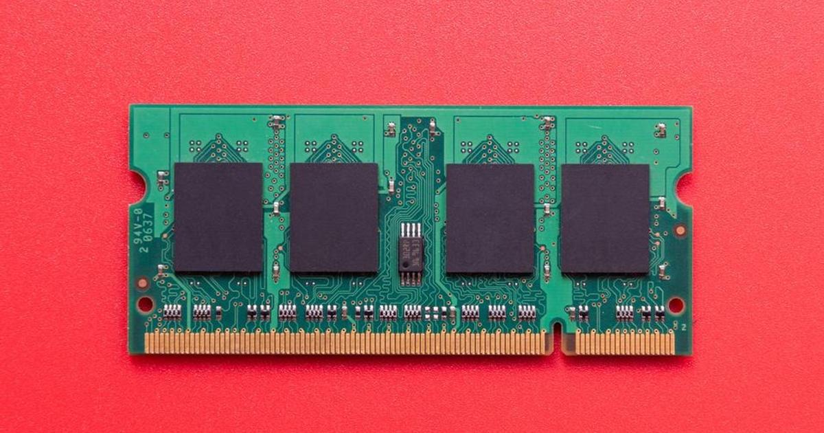 2026年、AI競争が半導体不足を引き起こす。IDCのレポートが示したスマホ、PC業界にとっての悲惨なシナリオ | Business ...