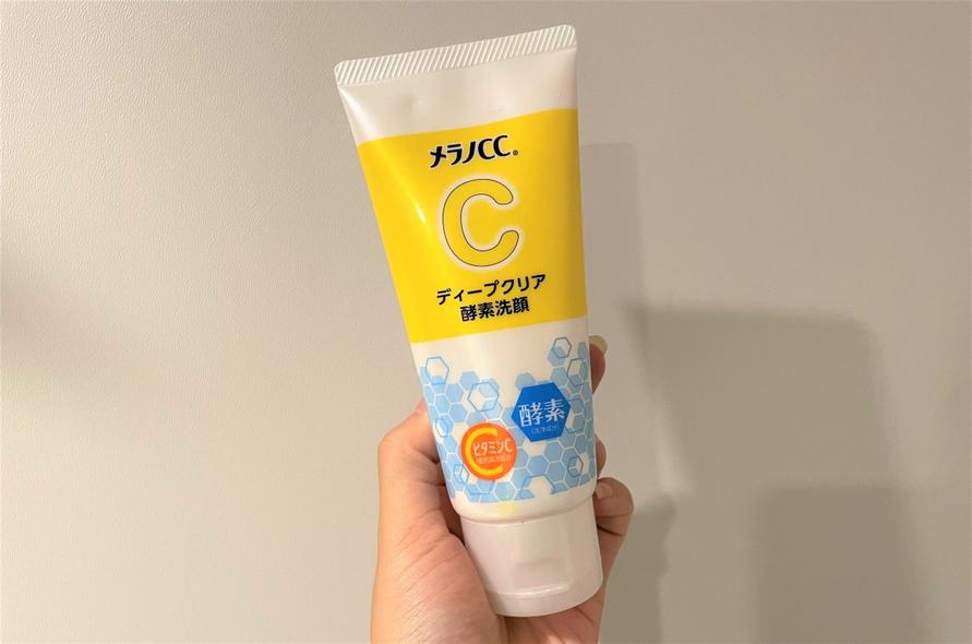 売り切れ続出、メラノccの「ディープクリア酵素洗顔」をついに使ってみた。ツルン！と爽快で面倒くさがりでも毛穴ケアが叶うよ Roomie（ルーミー）