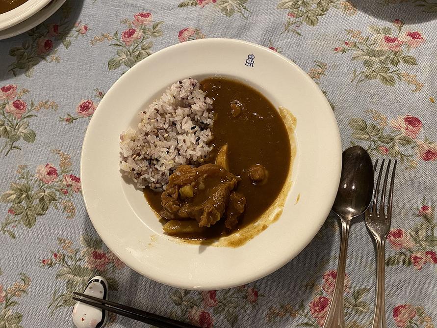 おにぎり3種(高菜、焼き海苔サンド、焼き松茸ごはん)【こぐれひでこの「ごはん日記」】 Roomie(ルーミー)