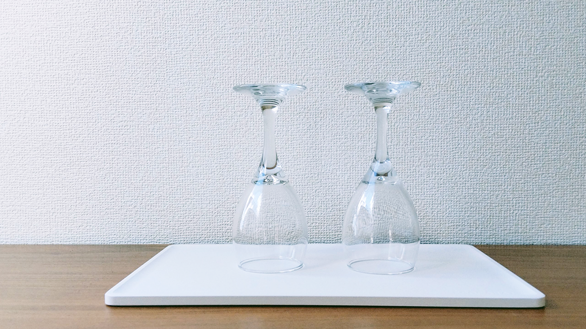 マーナの水切りトレーは魔法みたいだよ。洗っているうちにもう乾いちゃった！｜マイ定番スタイル | ROOMIE（ルーミー）