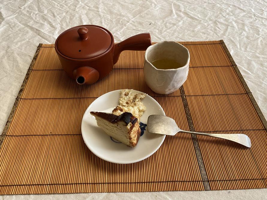 きりたんぽの鍋(比内地鶏の代用は豚のこま切れ肉)【こぐれひでこの「ごはん日記」】 Roomie(ルーミー)