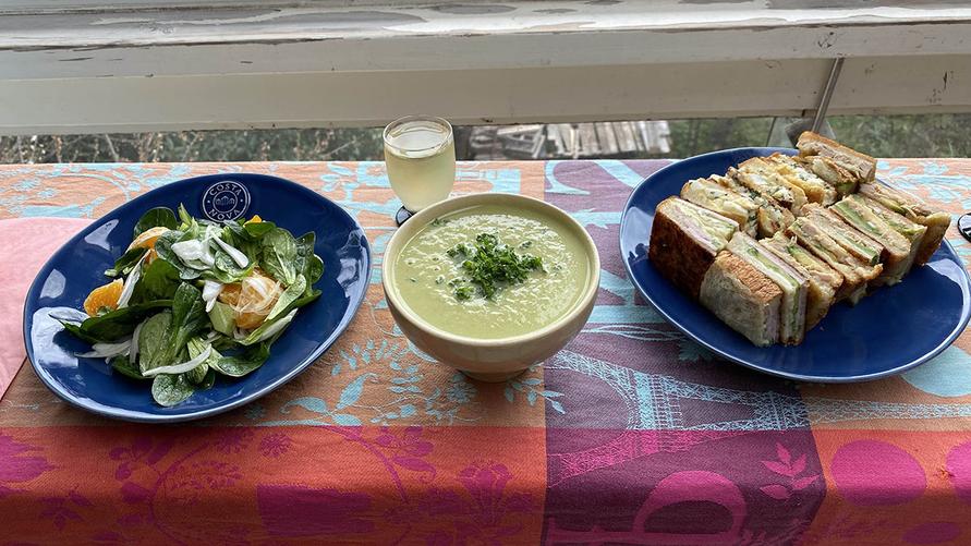蒸し豚も作り、黒酢をかけて食べる(うまい)【こぐれひでこの「ごはん日記」】 Roomie(ルーミー)