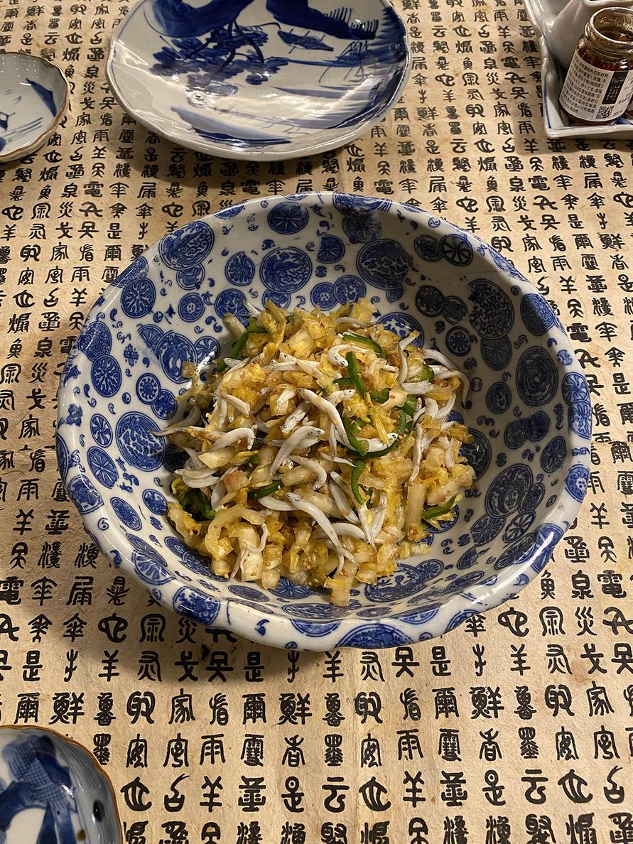 蒸し豚も作り、黒酢をかけて食べる(うまい)【こぐれひでこの「ごはん日記」】 Roomie(ルーミー)