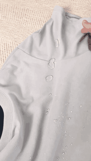 これTシャツなの？ 大容量5ポケットと超撥水生地、ロンTにもなる「THE PERFECT 2WAY TEE＋」 | ROOMIE（ルーミー）