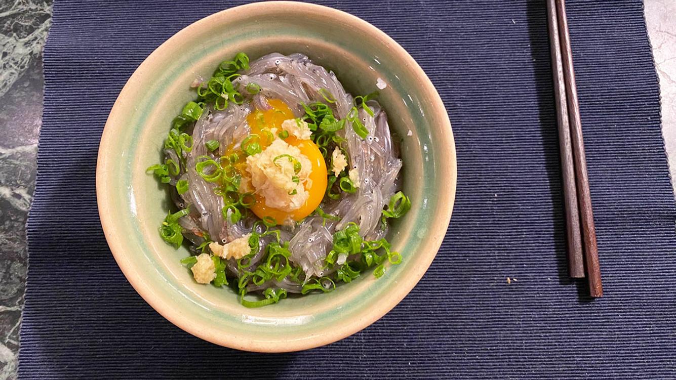 生しらす丼、これもまたうまし！【こぐれひでこの｢ごはん日記｣】 Roomie（ルーミー）
