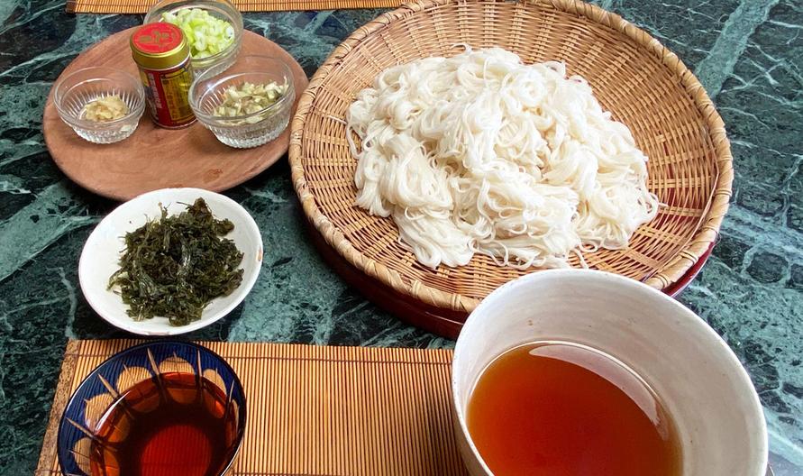 天ぷらを揚げて素麺と一緒に【こぐれひでこの｢ごはん日記｣】 Roomie（ルーミー）