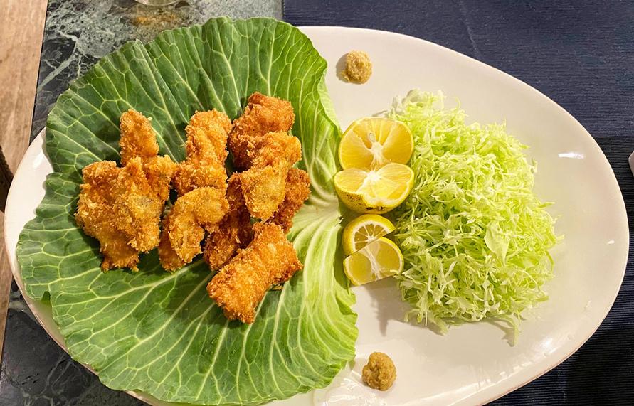 チキチータの卵と紋四郎丸の釜揚げしらすで卵かけご飯【こぐれひでこの｢ごはん日記｣】 Roomie（ルーミー）