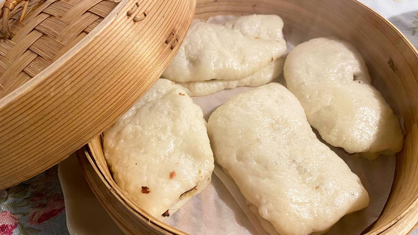 チャーシューを中華まん(と同じ皮)に詰めて蒸してみたら【こぐれひでこの「ごはん日記」】 Roomie(ルーミー)