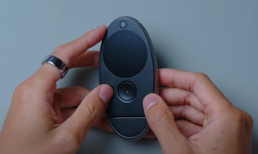 まったく新しい動画版コンデジ「kyu camera」はコンパクトで思い出を見返したくなる魅力が詰まっている | ROOMIE（ルーミー）