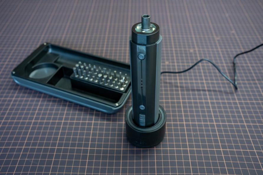 電動ドライバーはやっぱり便利！ 充電スタンド付きの「JIMIBOX I-mini」を試してみた | ROOMIE（ルーミー）
