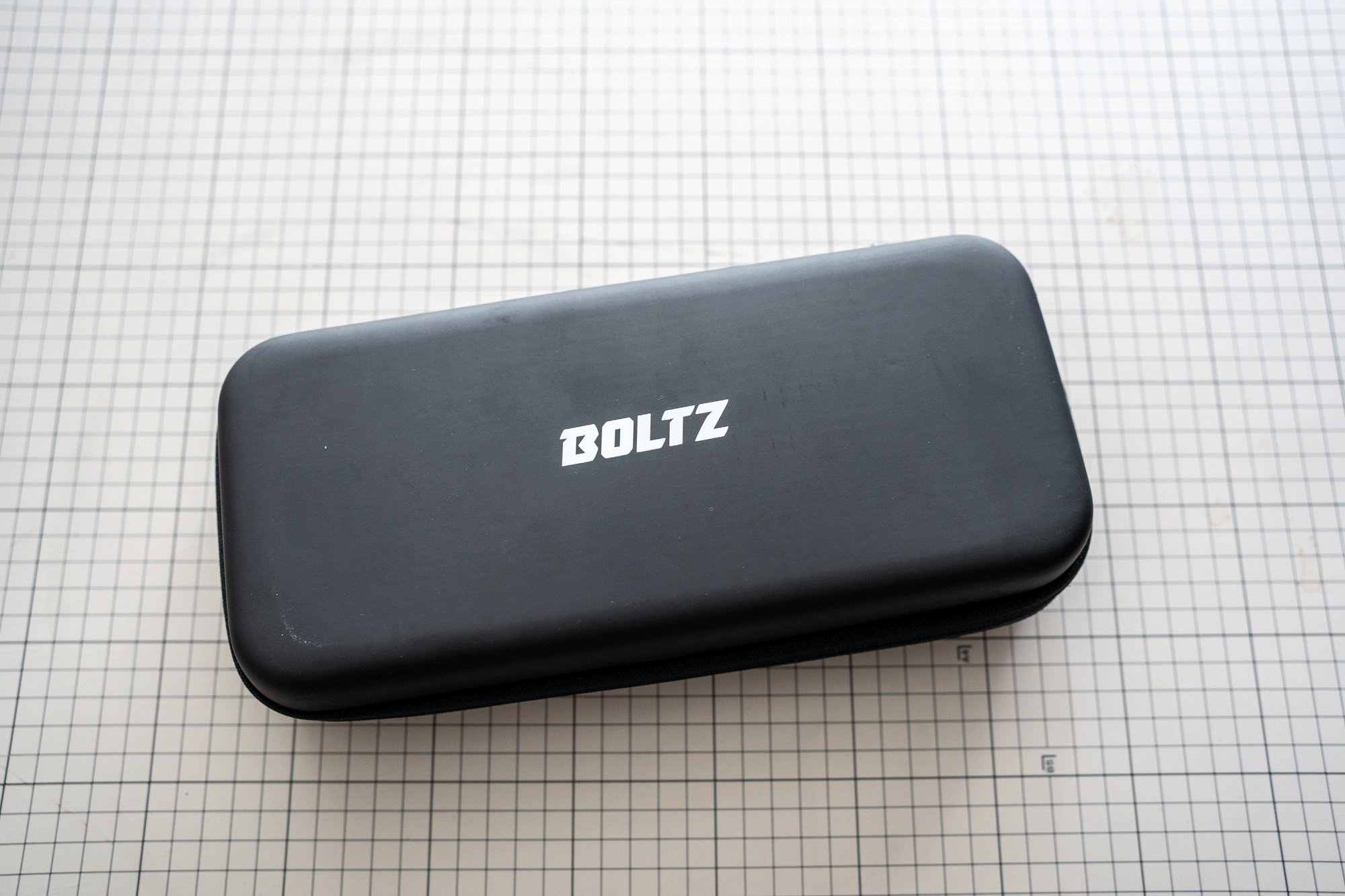 電動ってやっぱり便利。切る・削る・磨くを1本でこなす「BOLTZ ミニルーター」を使ってみた | ROOMIE（ルーミー）
