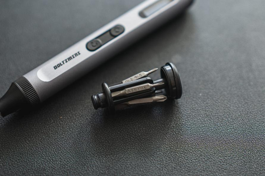 1本あると便利な電動ドライバー。小さくて収納しやすい「BOLTZ MINI」はけっこうオススメかも | ROOMIE（ルーミー）