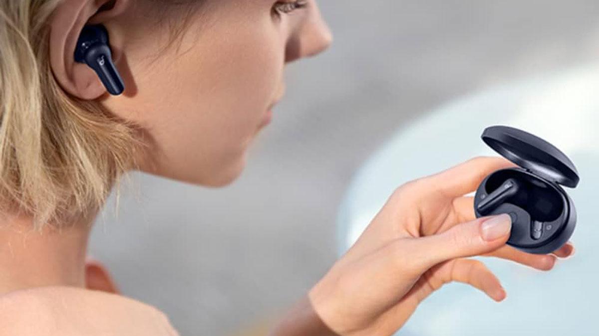 Ankerのワイヤレスイヤホンが、3千円以下で買えるなんて…【Amazonプライム感謝祭】 | ROOMIE（ルーミー）