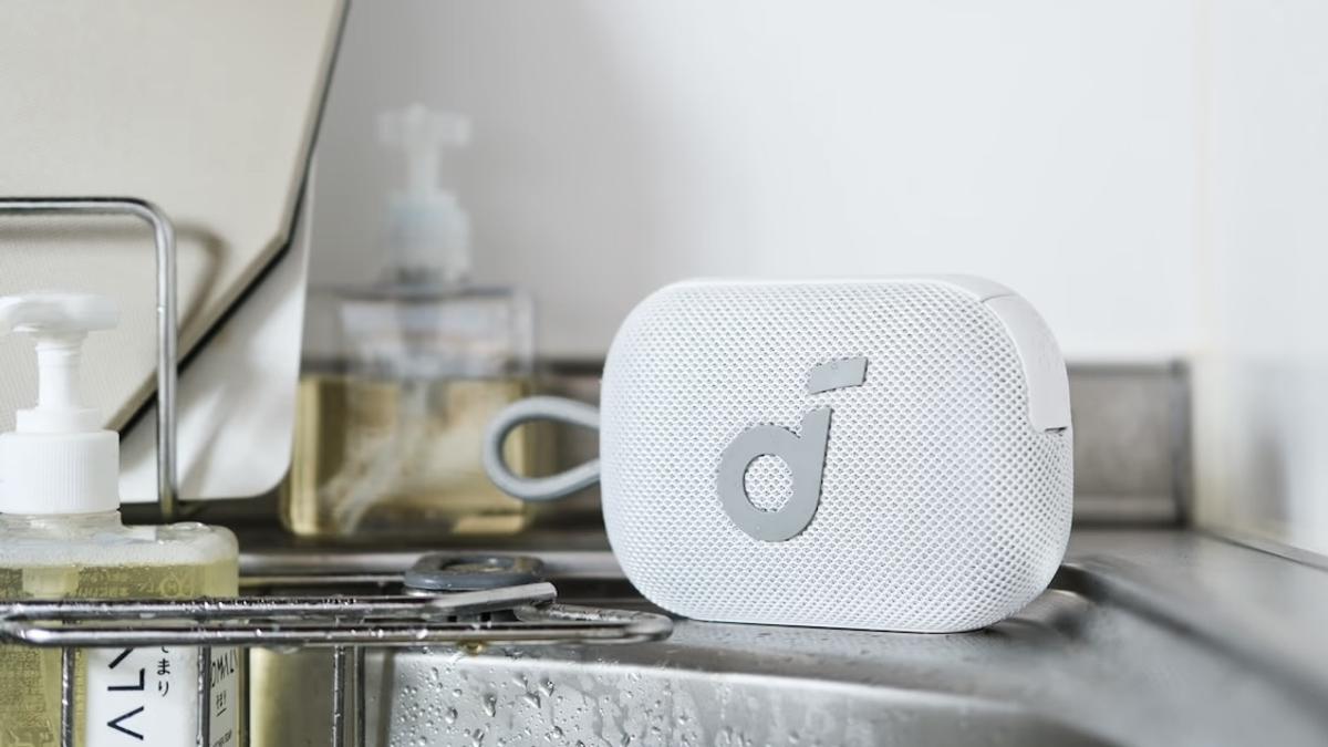 1日中イヤホンが手放せない私。Ankerのミニスピーカーを導入したら、家族との会話が増えた | ROOMIE（ルーミー）